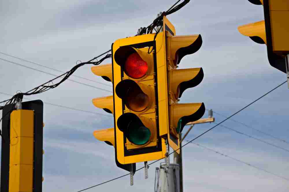 What Does Yellow Flashing Light Mean